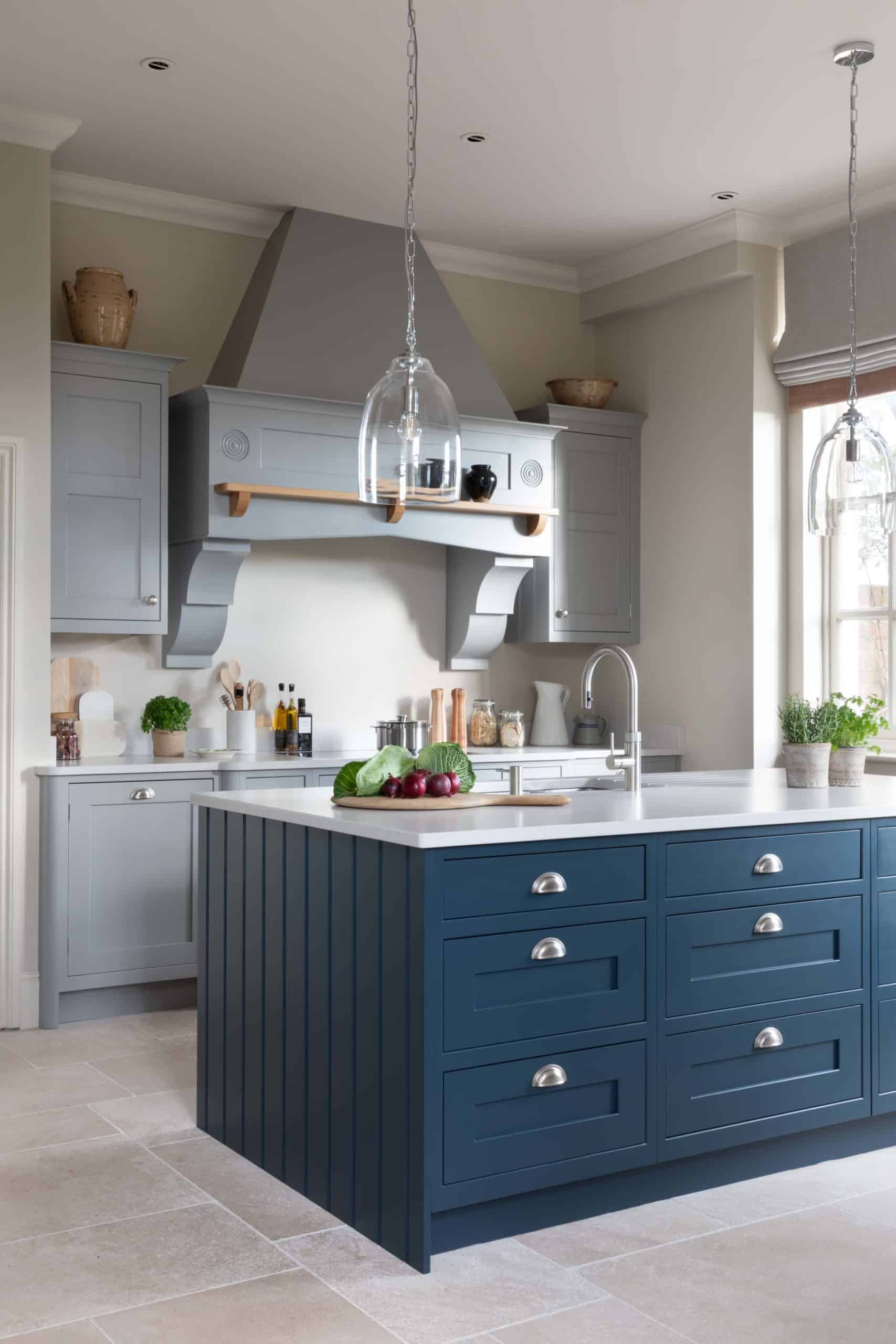 A Classic Bespoke Shaker Kitchen in an Historic Location - Searle and ...