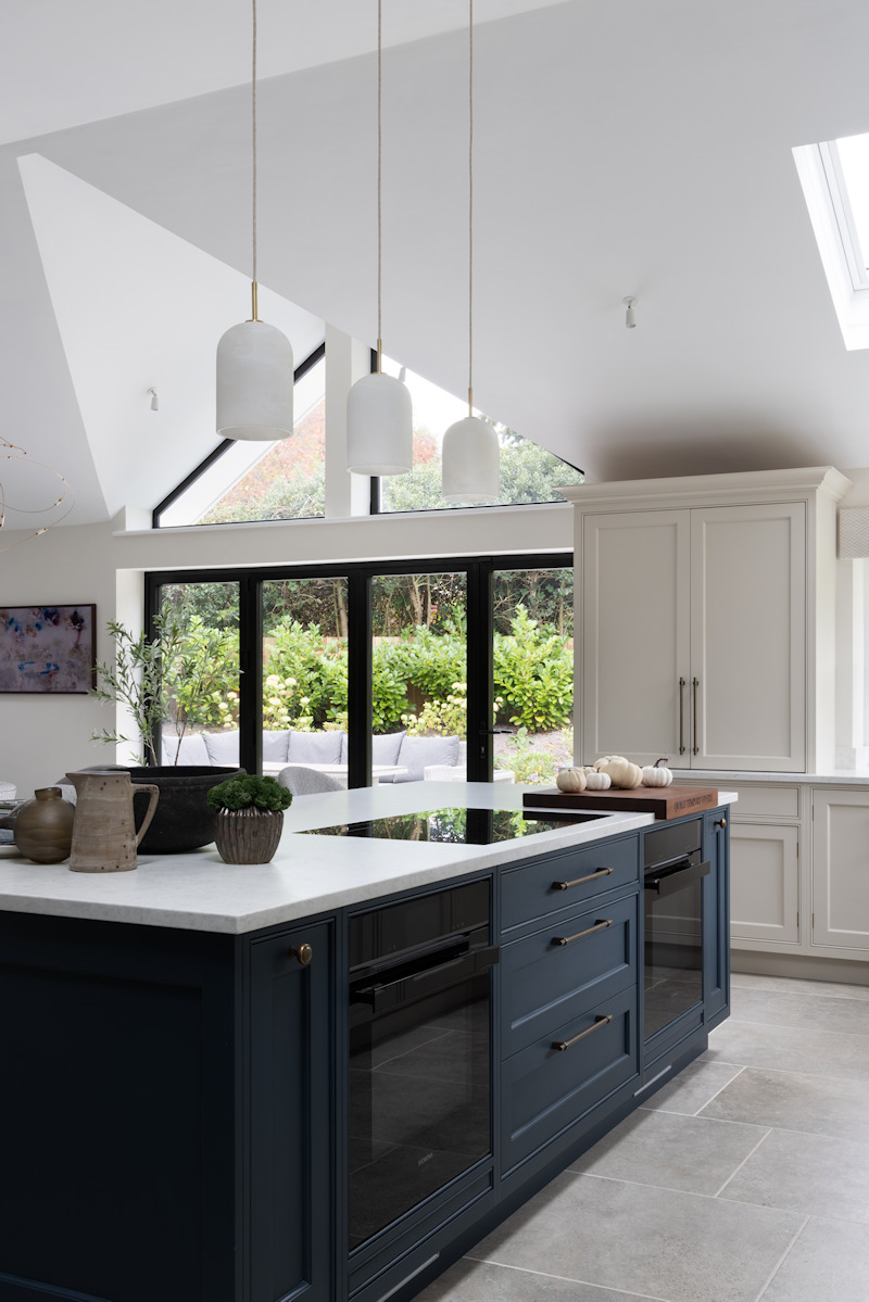 Classic Bespoke Shaker Kitchen - Searle and Taylor